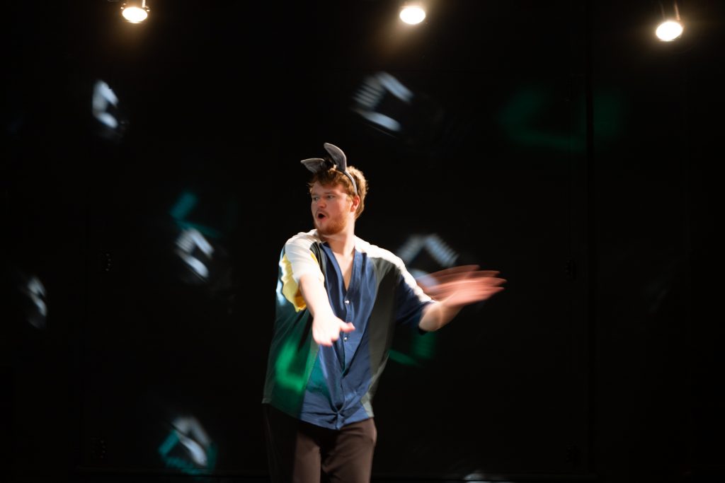 Review: Rock Bottom, The Lion and Unicorn Theatre - A Younger Theatre
